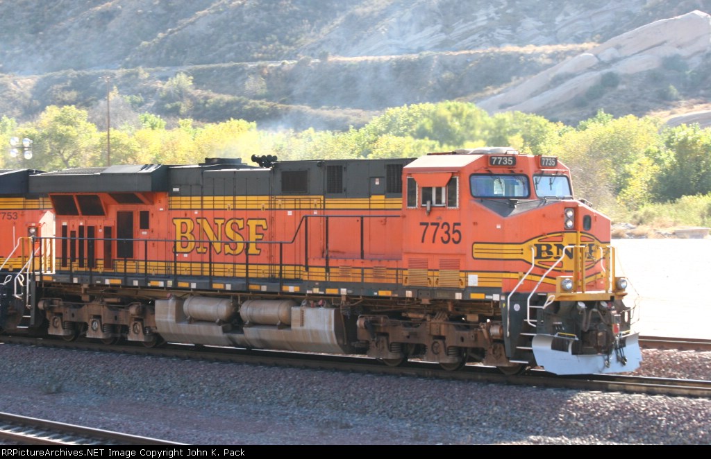 BNSF 7735